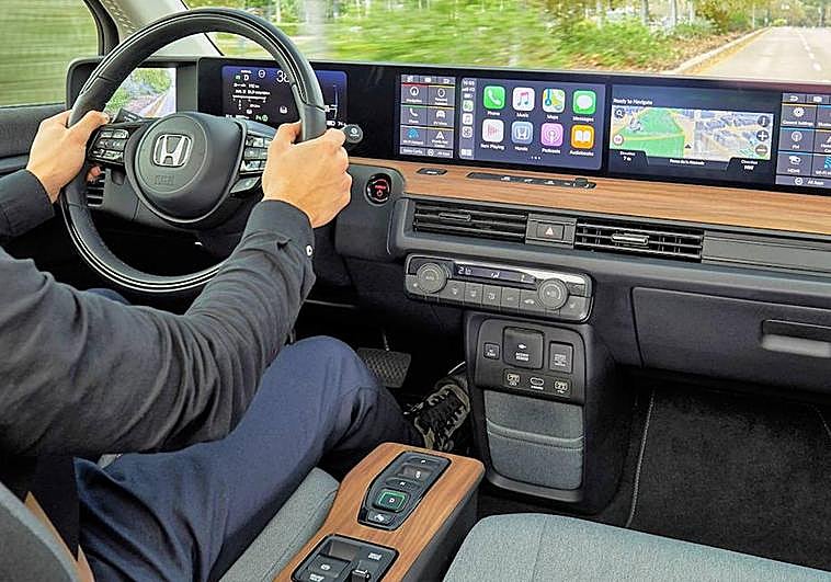 Para qué sirve el botón 'Auto Hold' del coche y cómo usarlo ...