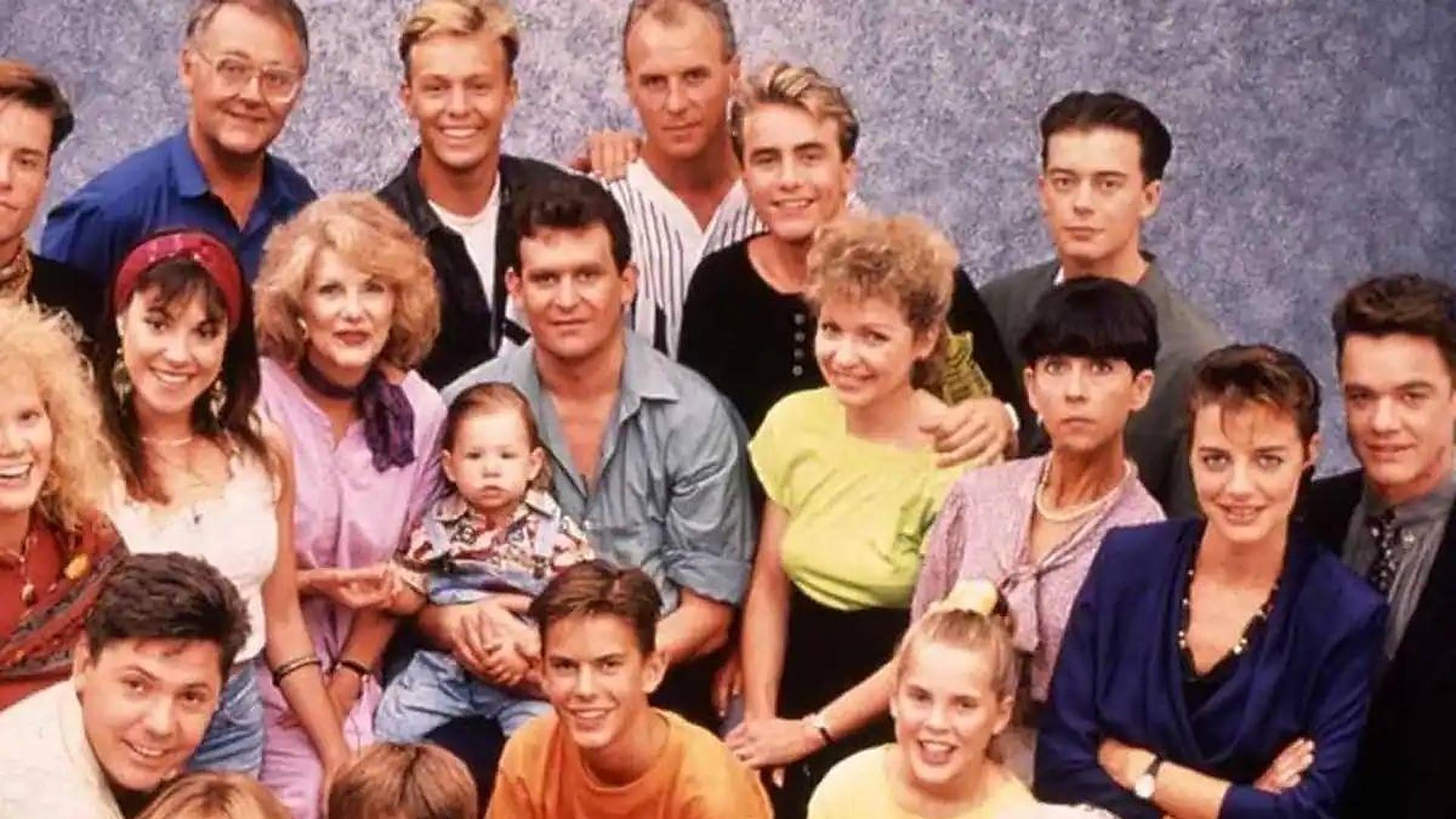 Muere a los 48 años Troy Beckwith, actor de 'Neighbours' | El Norte de ...