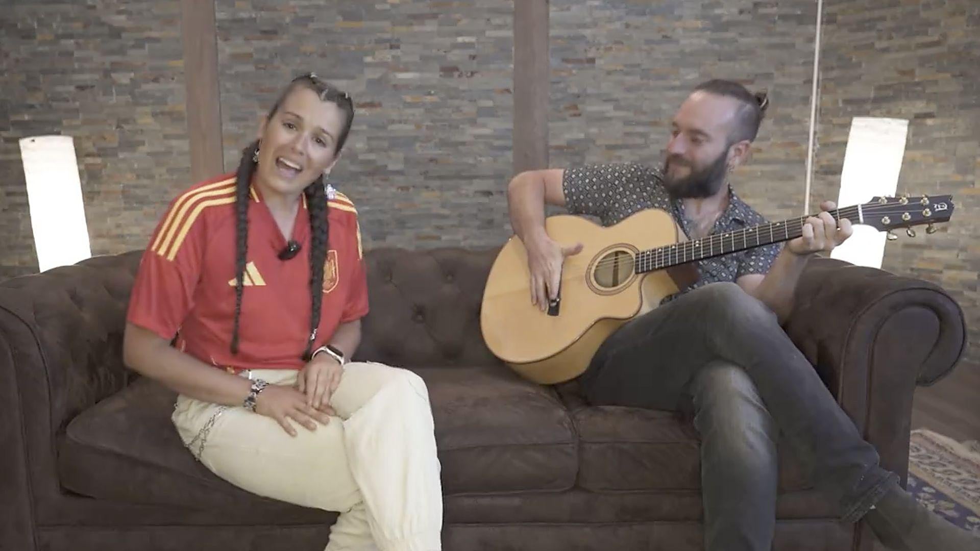 Isabel Aaiún anima a España con una versión especial de 'Potra Salvaje ...
