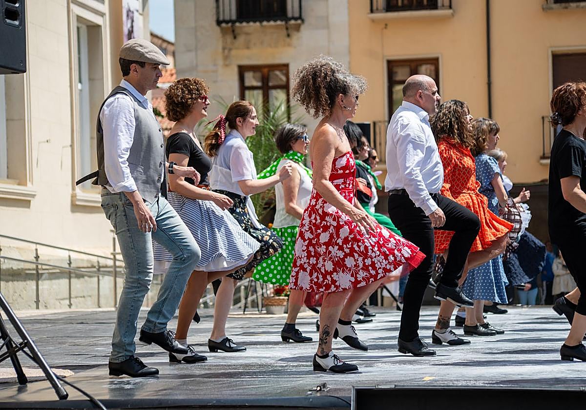 Cuarenta bailarines celebran en Palencia el día del claqué | El Norte ...