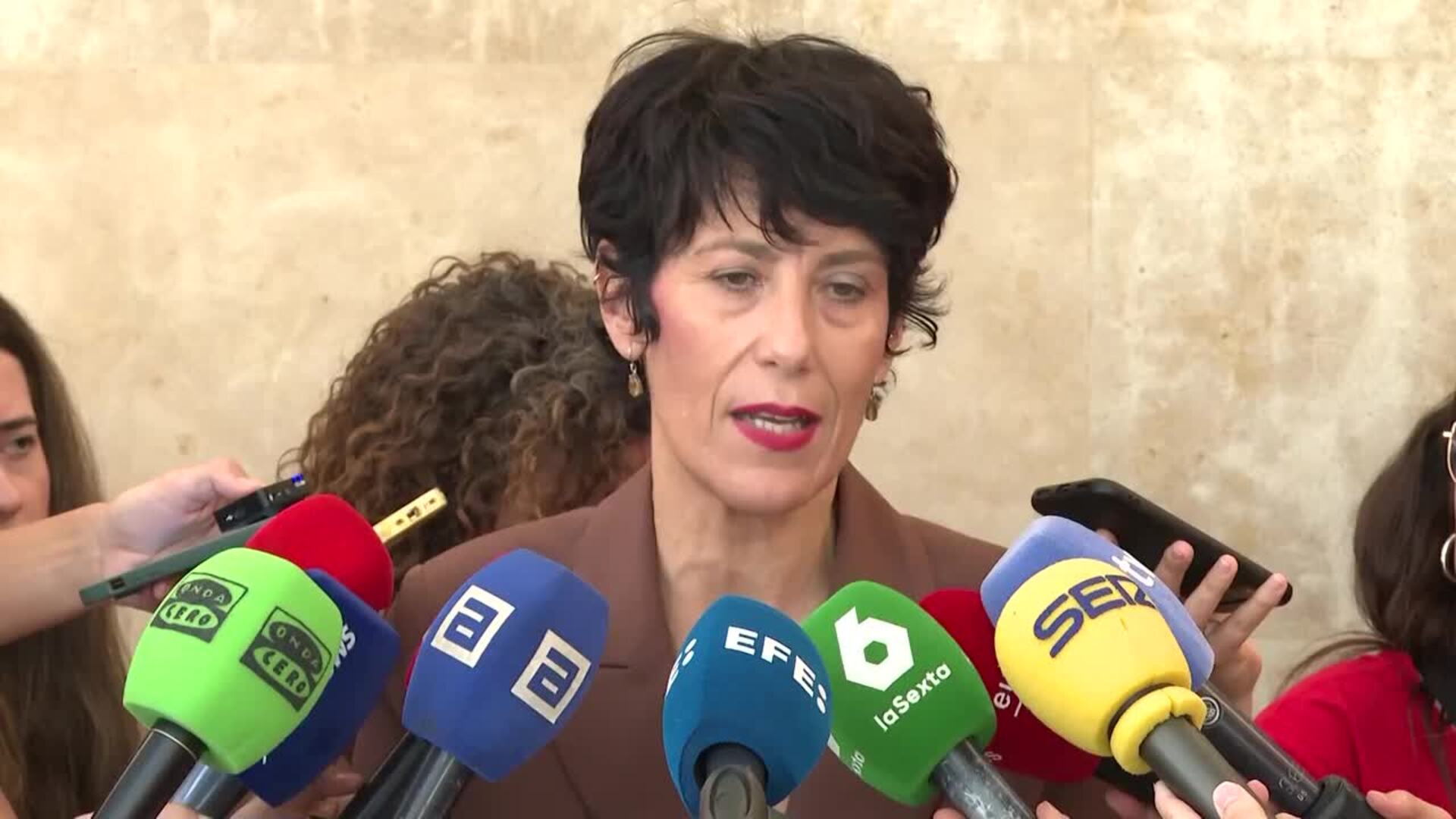 Saiz acusa al PP de "intentar inocular miedo" tras fallos en las pulseras para maltratadores ...