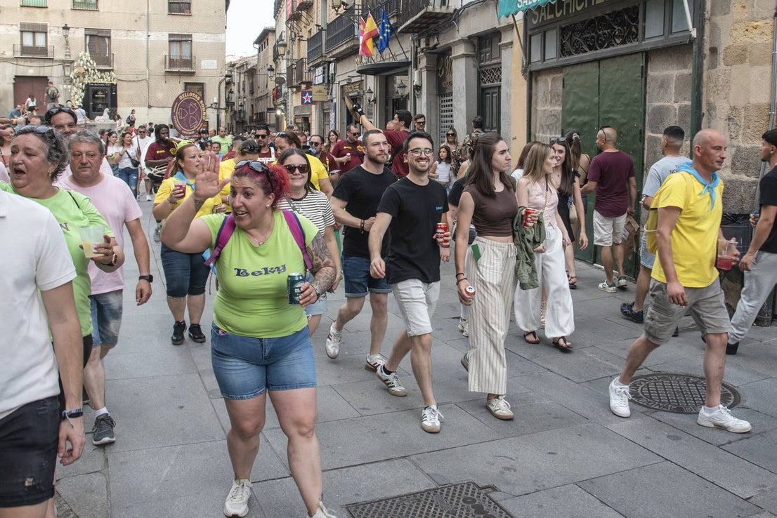 Fotos del desfile de peñas en las fiestas de Segovia | El Norte de Castilla