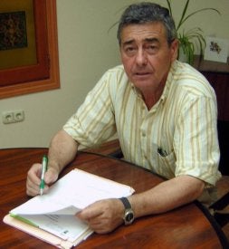 El PP expedienta al alcalde de Villalón por apoyar al condenado por acoso sexual | El Norte de ...