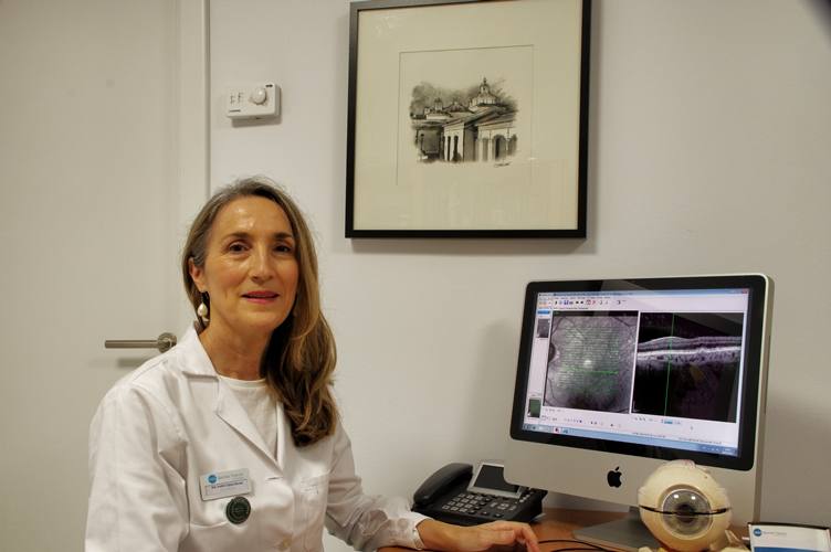 La médico santeña Isabel López Bernal elegida mejor oftalmóloga de ...