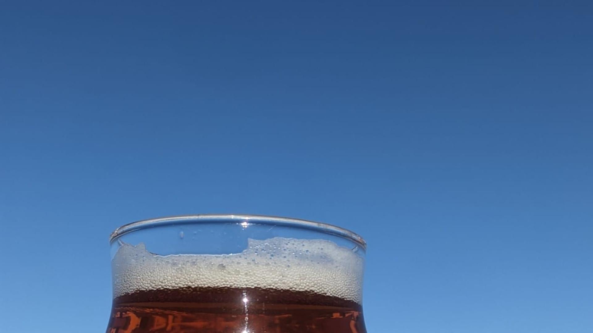 El maestro cervecero César Candelario dirigirá una cata este jueves en ...