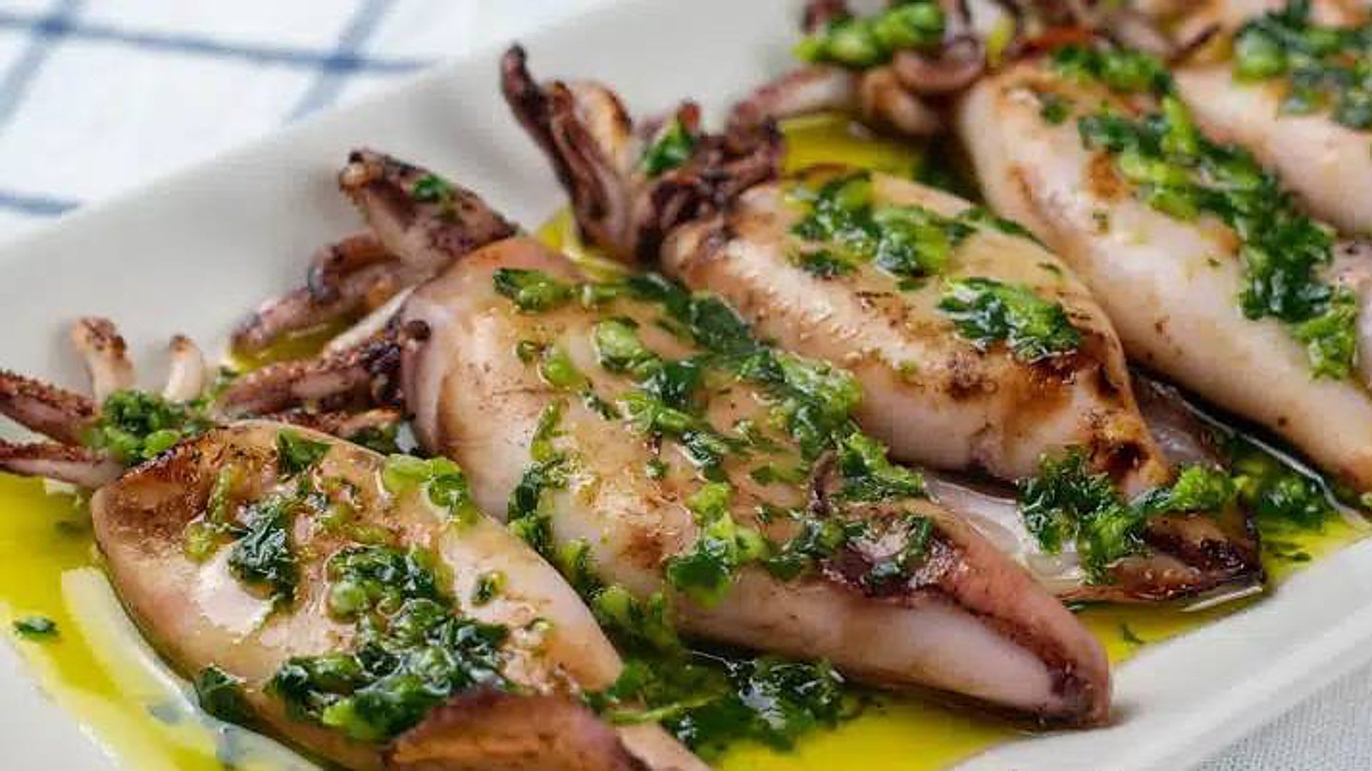 Chipirones con salsa verde | Hoy