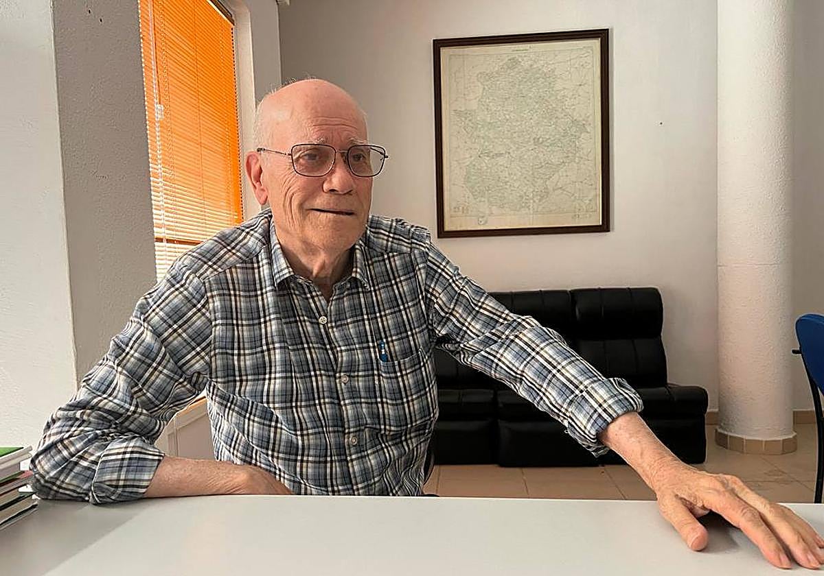 Alonso Manzano Becerra, hornachego de Cáceres……, «tendría para escribir ...