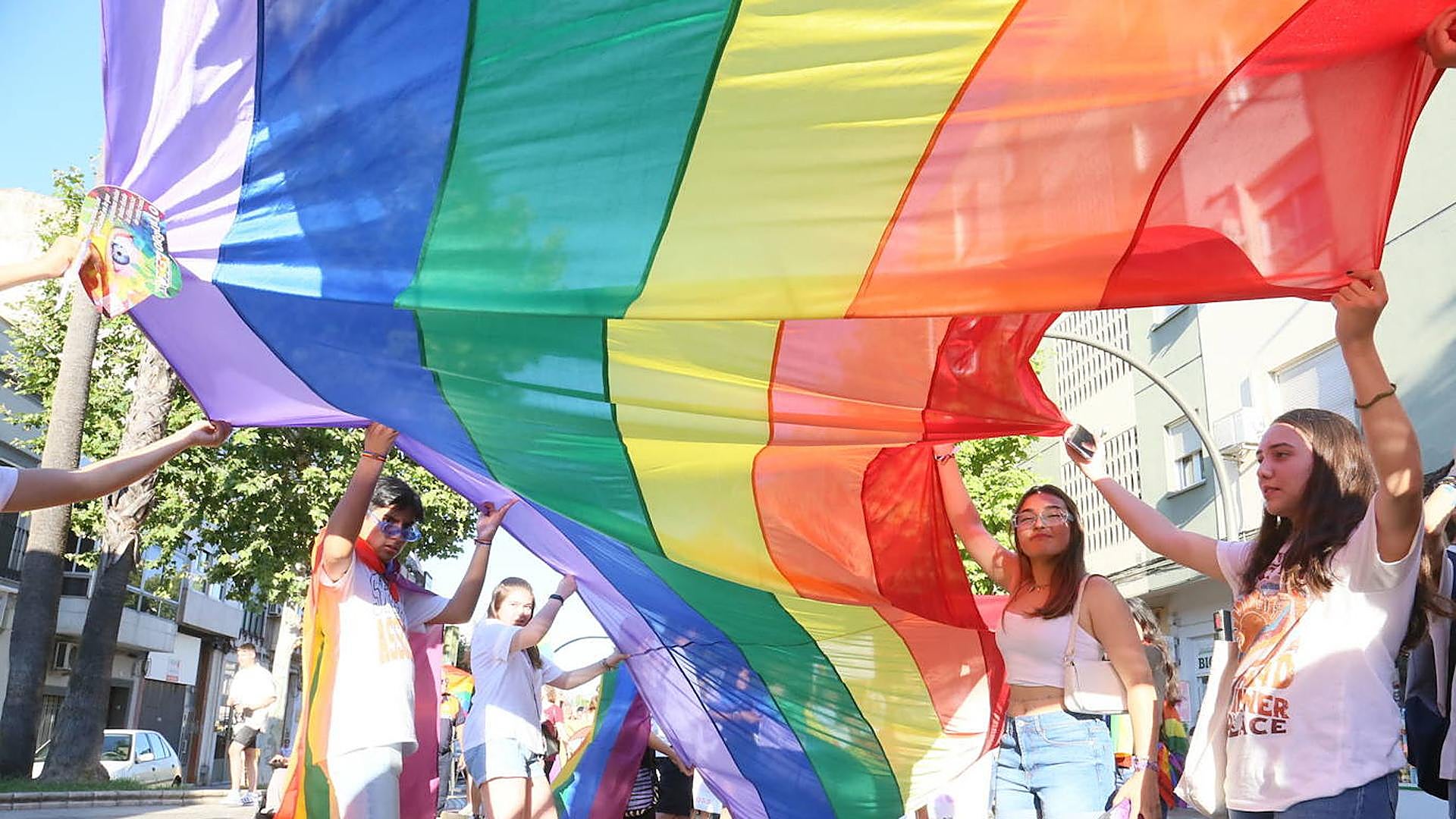 Triángulo acusa al edil de Vox Mérida de delitos de odio por relacionar ...