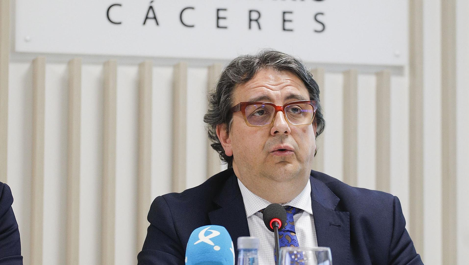 Vergeles insta a Salud a implantar planes de eficiencia para reducir ...