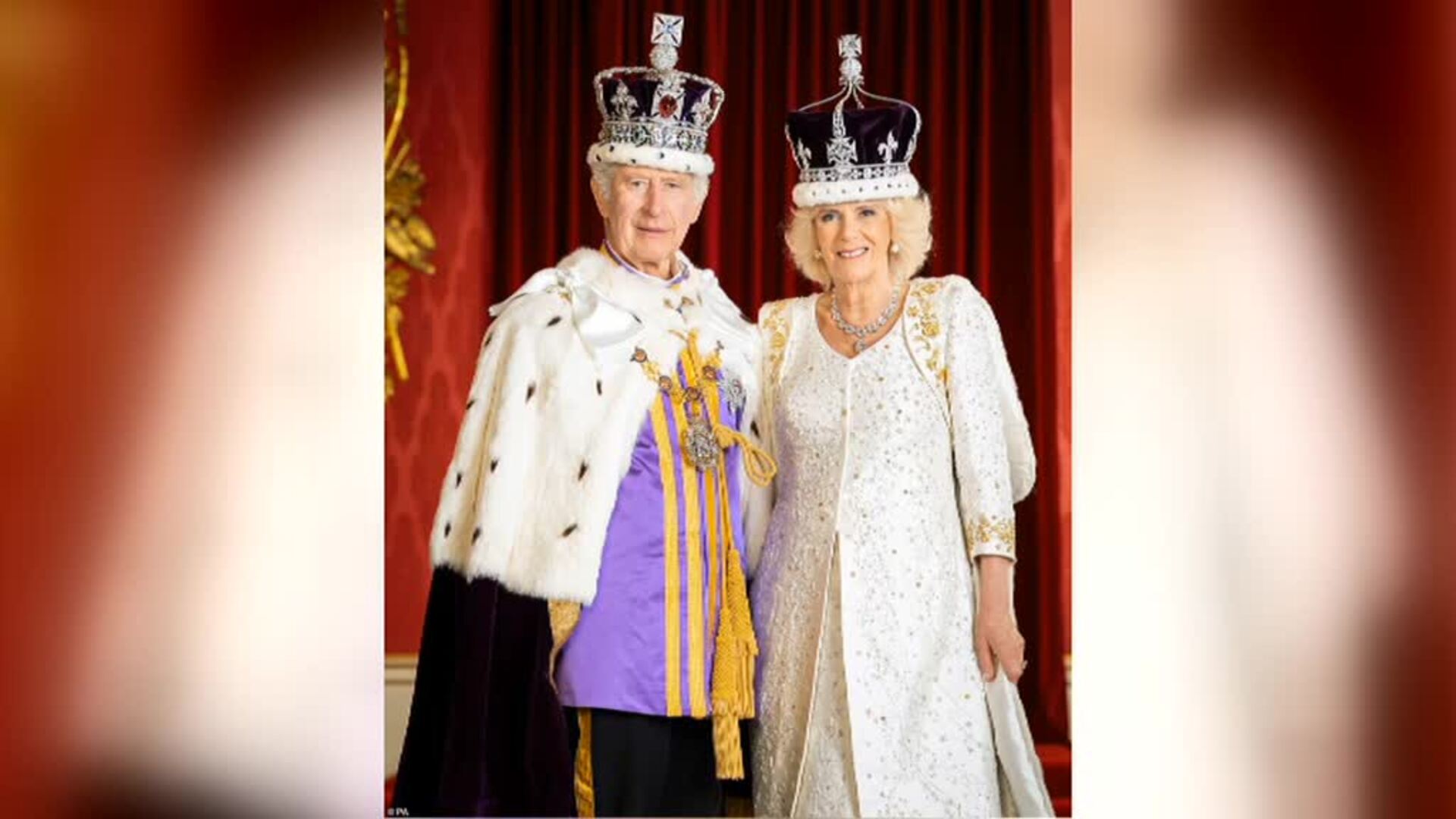 La monarquía británica publica los retratos oficiales de la Familia ...