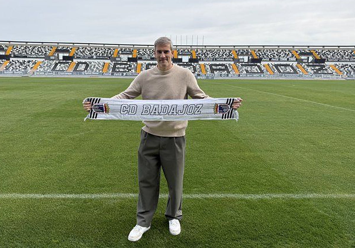 Alberto Lopo se estrena en el banquillo del Badajoz ante el Adarve | Hoy