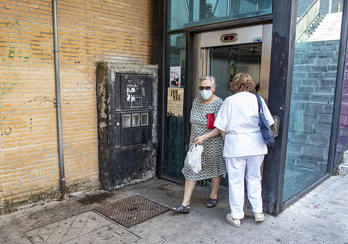 La nueva normativa de ascensores llega a los edificios públicos de ...