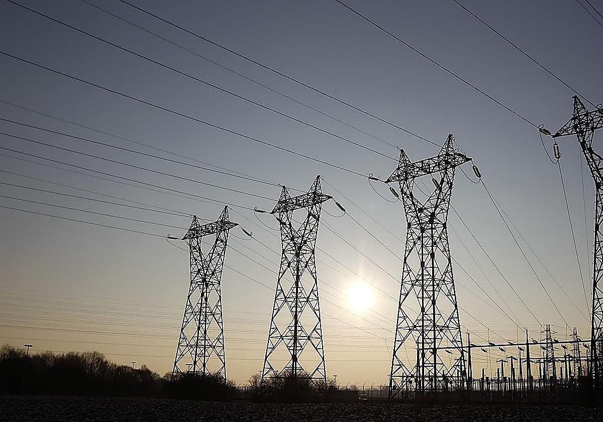 Iberdrola anuncia hasta tres cortes de luz en Extremadura esta semana | Hoy