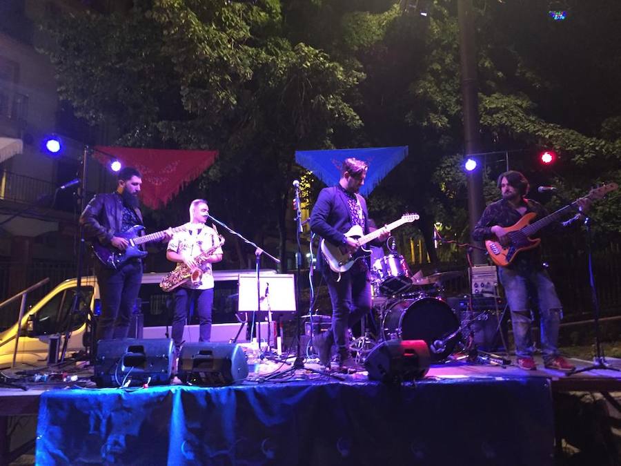 Fotos: Loja se vuelca con su IV 'Noche en blanco' | Ideal