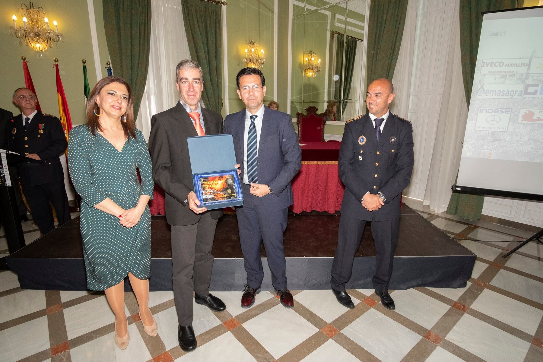 Fotos: Once nuevos efectivos se incorporan al Servicio de Bomberos de ...