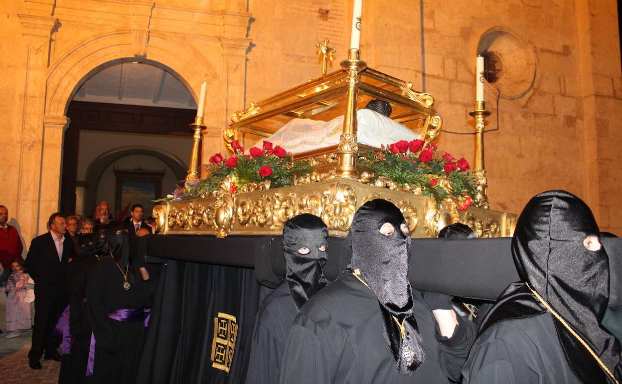 Semana Santa en Almería | Luto riguroso en las calles | Ideal