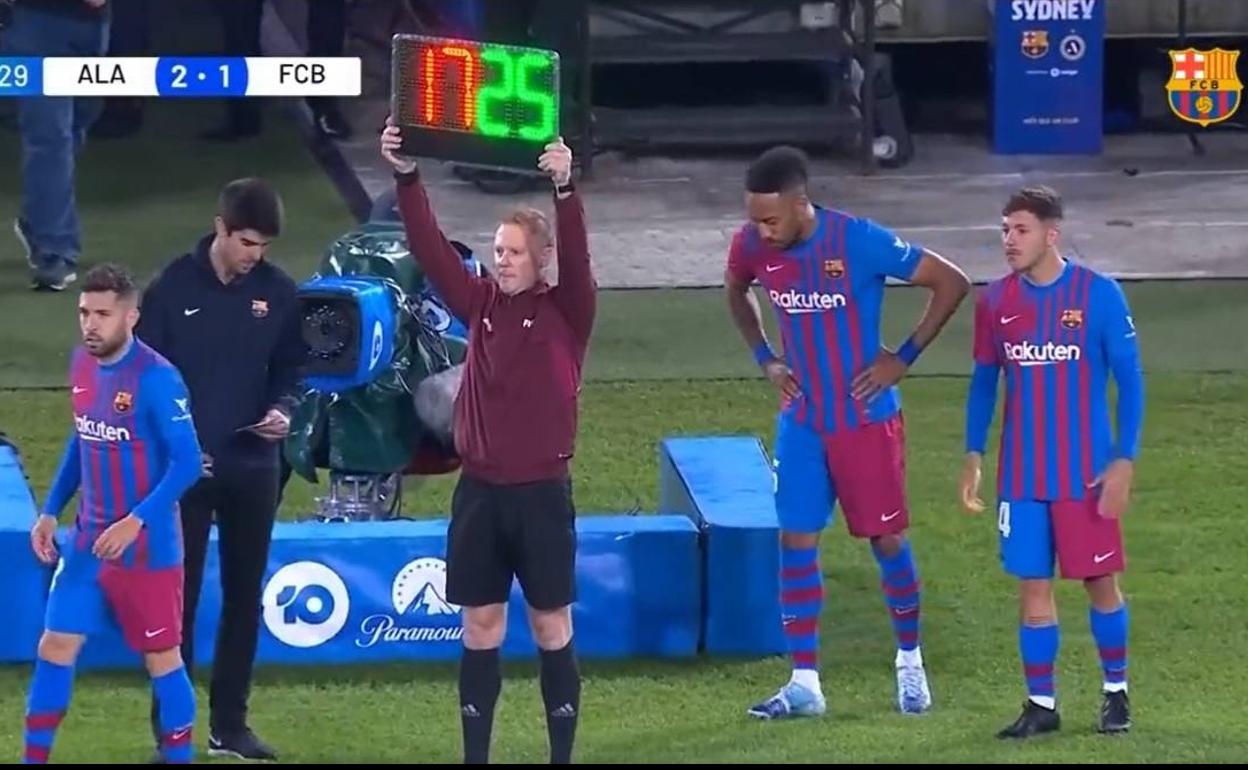 Aranda brilla en su debut con el primer equipo del Barcelona | Ideal