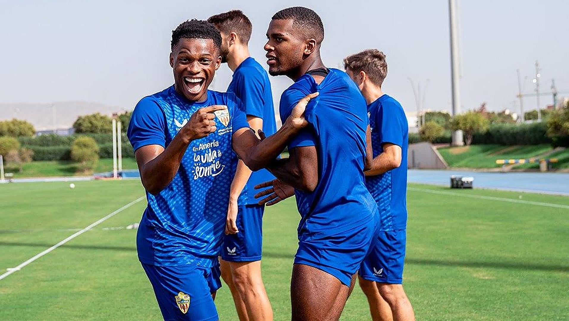 UD Almería: UDA-Ramazani se siente «feliz» y promete marcar «más de 10 ...