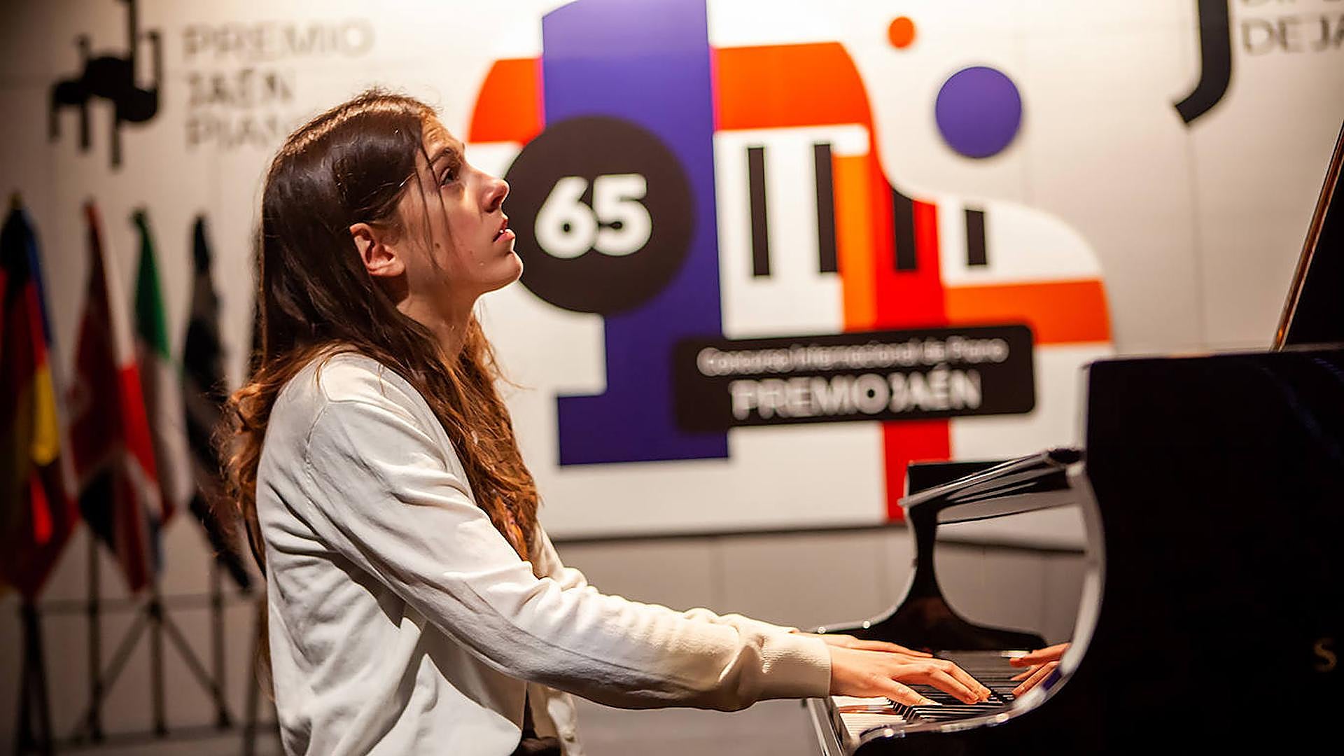 18 pianistas se clasifican para la segunda prueba del Premio de Piano ...