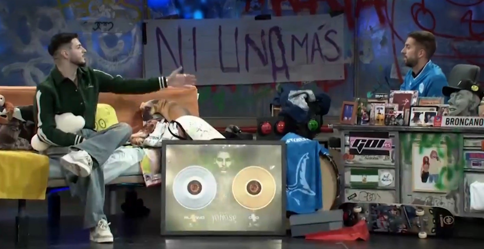 El cantante almeriense RVFV pide «que se den prisa con el AVE» en La ... El cantante almeriense RVFV pide «que se den prisa con el AVE» en La ...