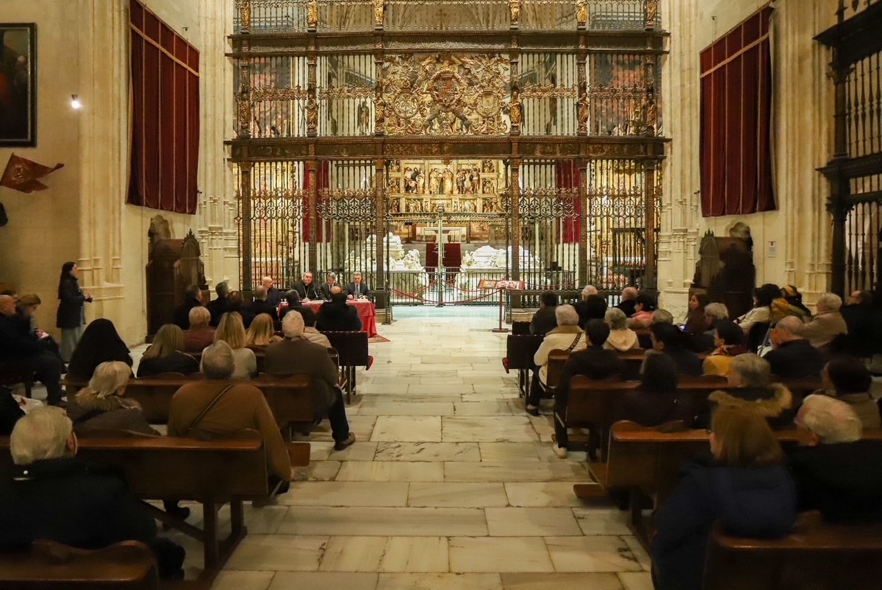 El capellán mayor de la Capilla Real presenta 'La fuente se hizo ...