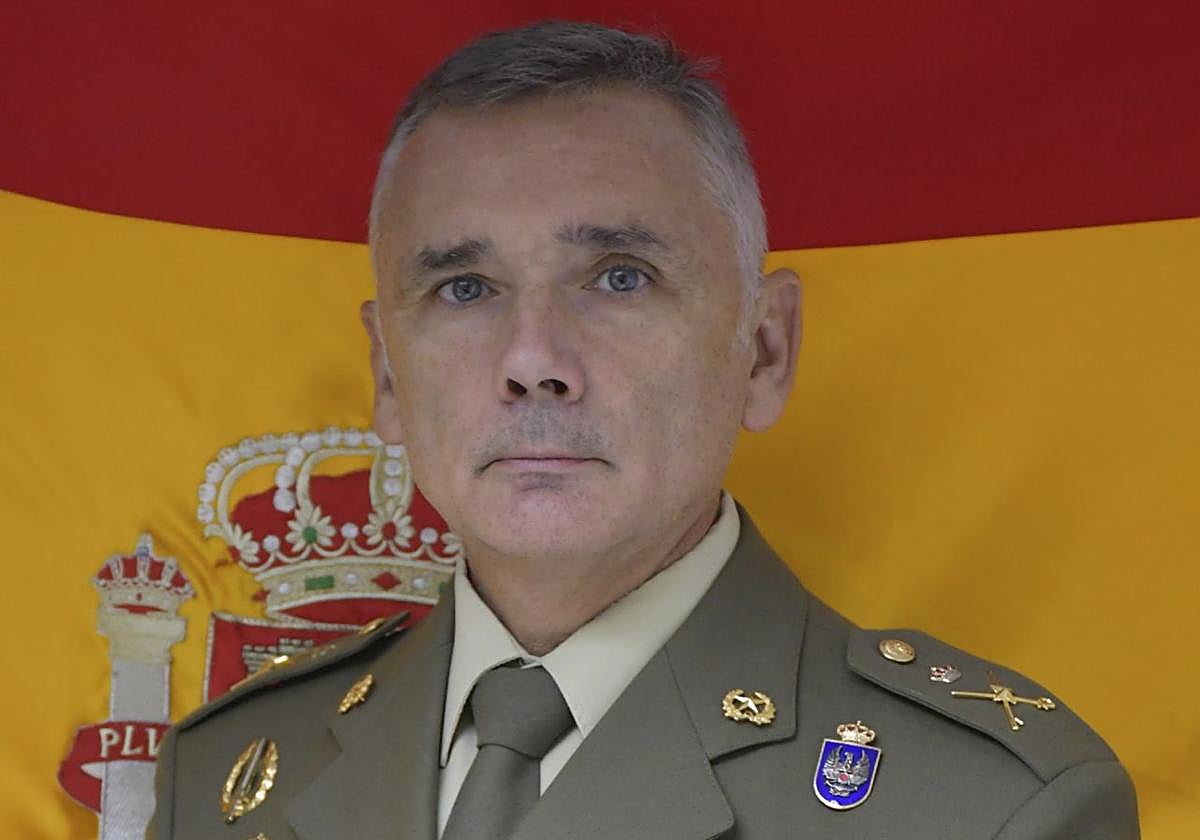 El general de brigada Juan Ignacio Reyes Madridejos toma el mando de la ...