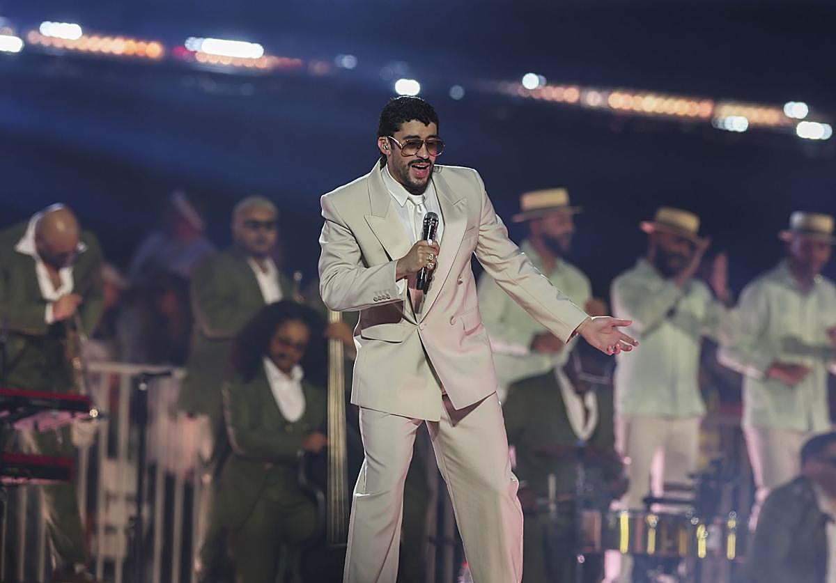Bad Bunny se cuela en las clases de los colegios andaluces: hackean las ...