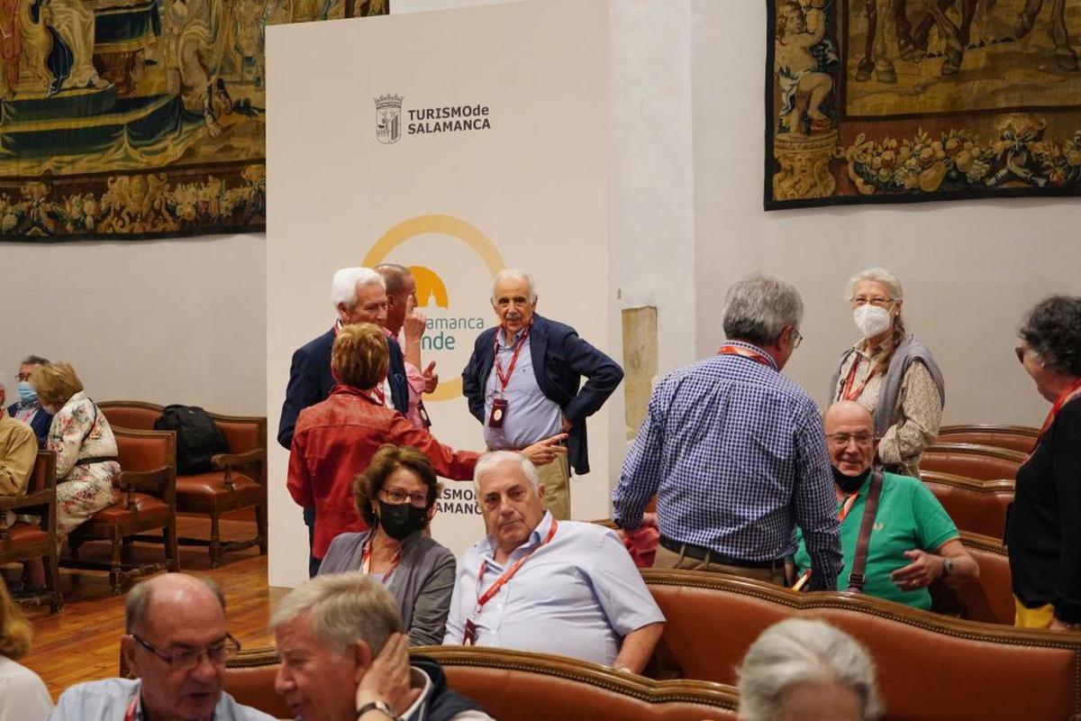 Los testimonios de antiguos alumnos que salieron de la Universidad de ... Los testimonios de antiguos alumnos que salieron de la Universidad de ...