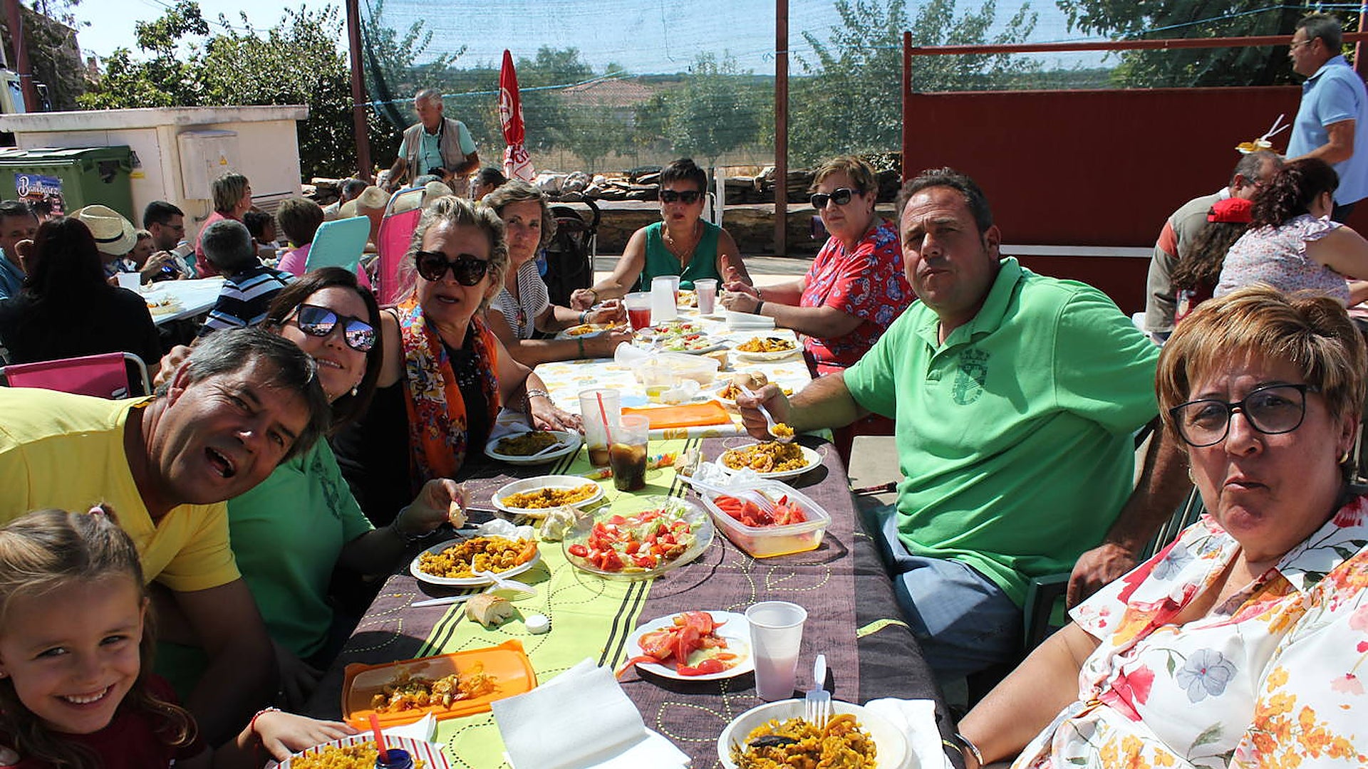 Paella para 300 personas en Villares de Yeltes, una pausa para reponer ...