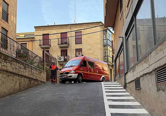 Clausuran dos garajes de la Cuesta de San Blas por riesgo de derrumbe ...