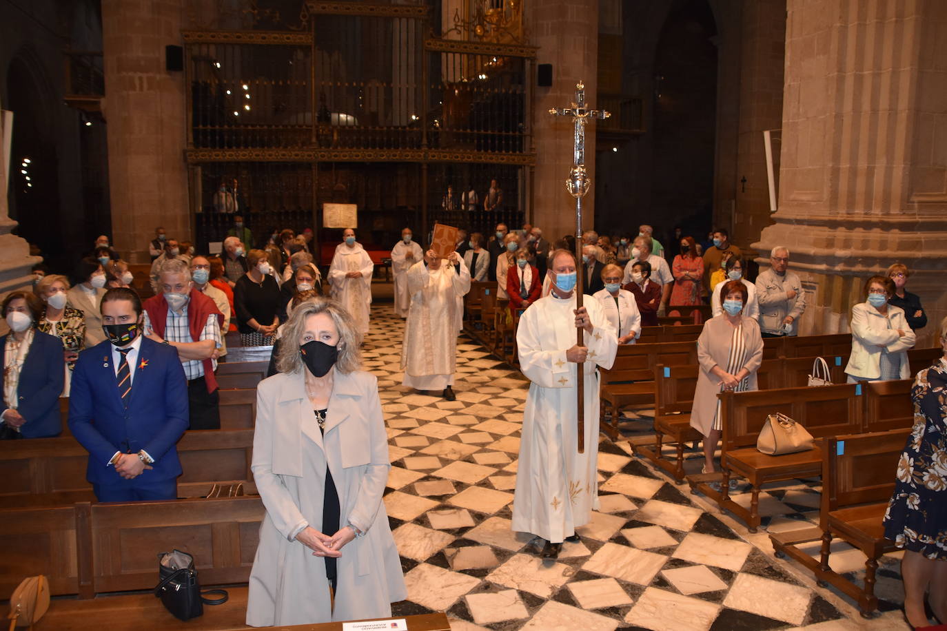 Fotos: El obispo Carlos Escribano presidió la misa del Corpus Christi ...