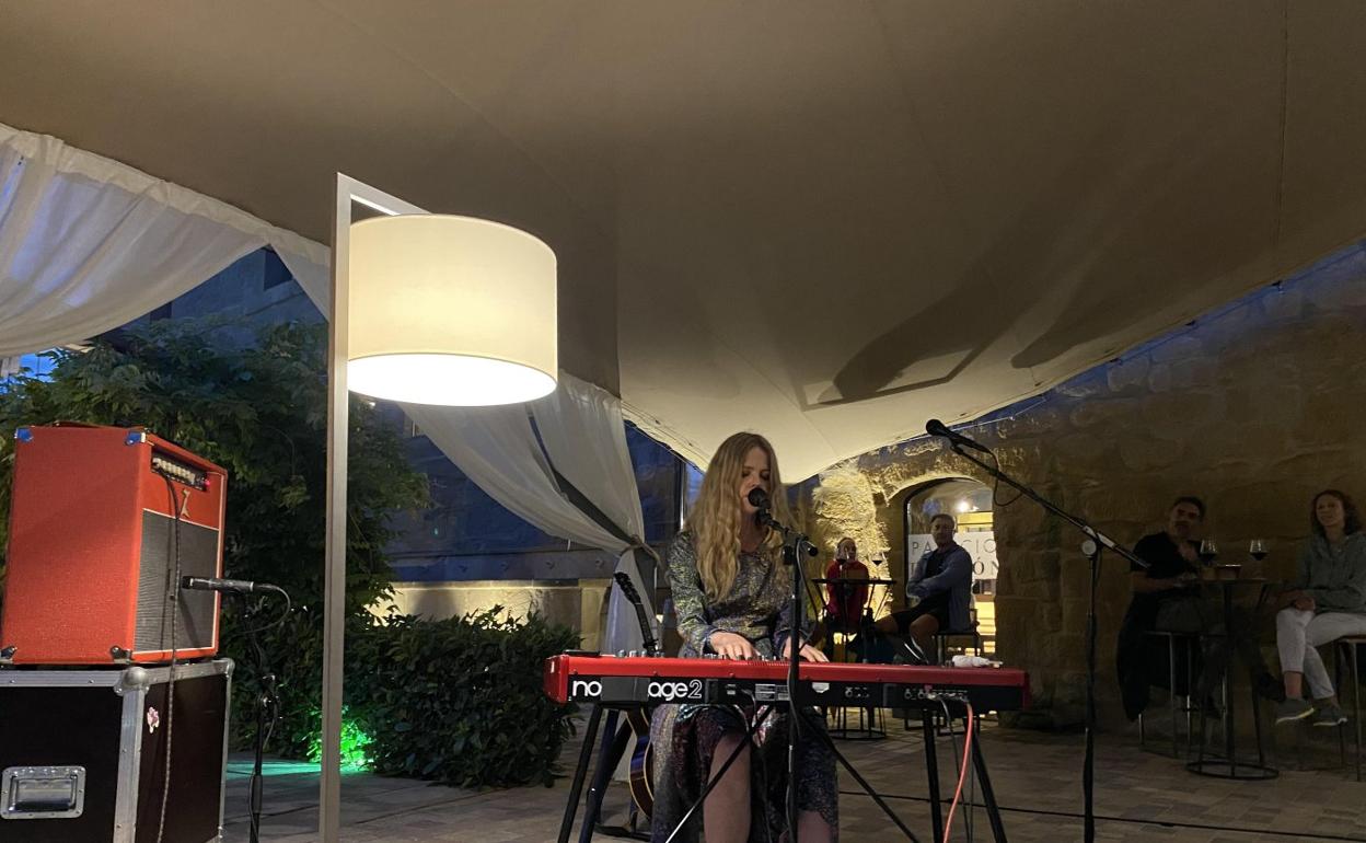 Christina Rosenvinge cierra el verano en Briñas | La Rioja