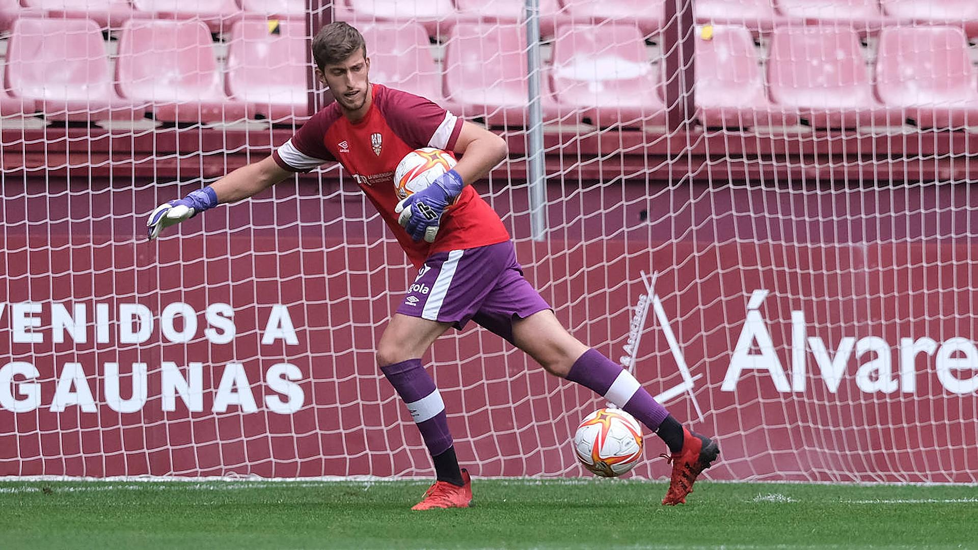 Víctor Pradas, cuarto fichaje del Náxara | La Rioja