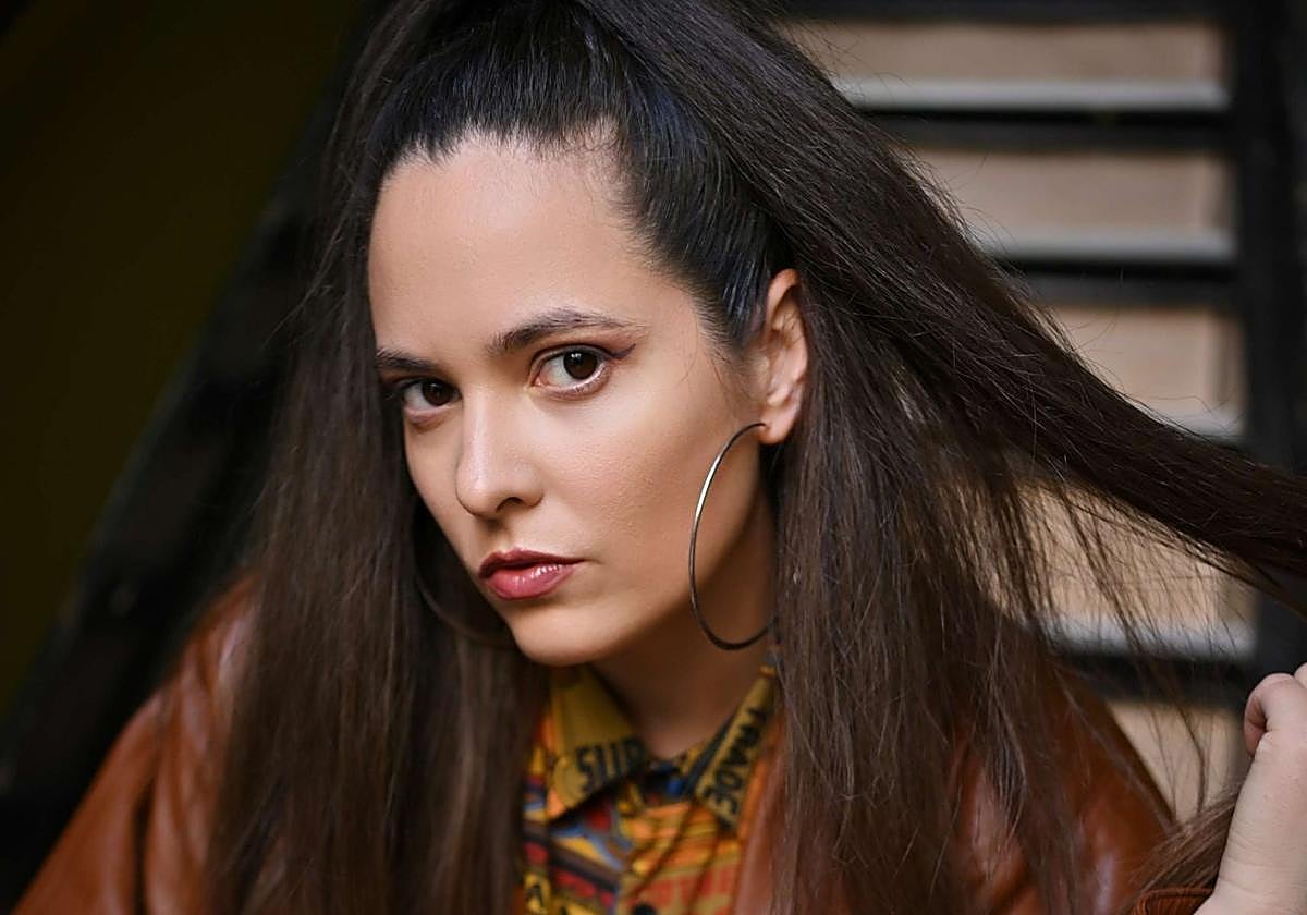 Ysa Bermejo presenta su nuevo vídeoclip rodado en el IES Hermanos D ...