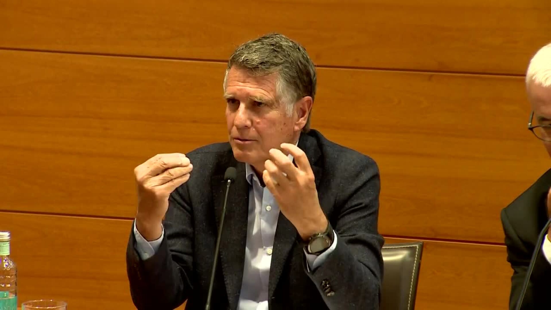 Guardiola (Cercle) pide superar bloques independentista y constitucional y renovar liderazgos ...