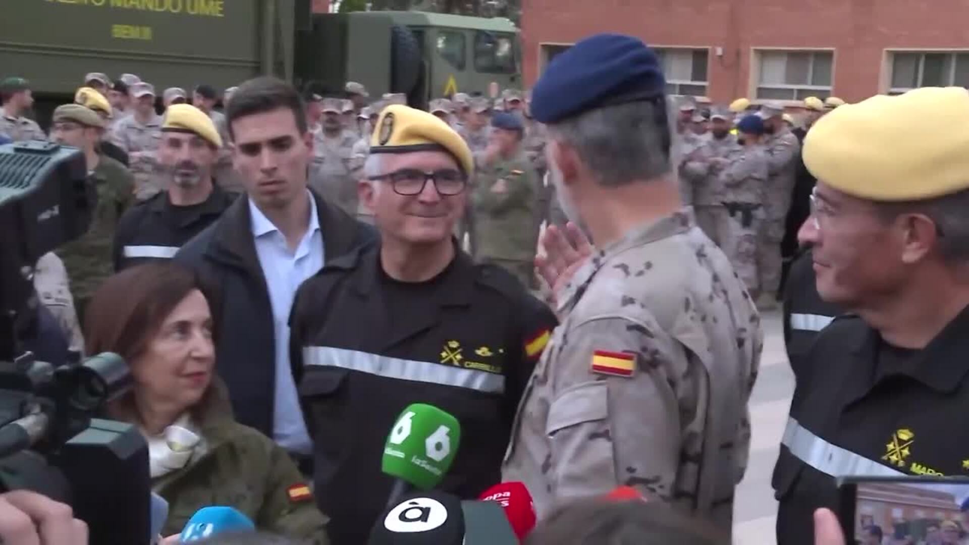 El Rey Felipe VI pone en valor el trabajo complejo de las unidades ...