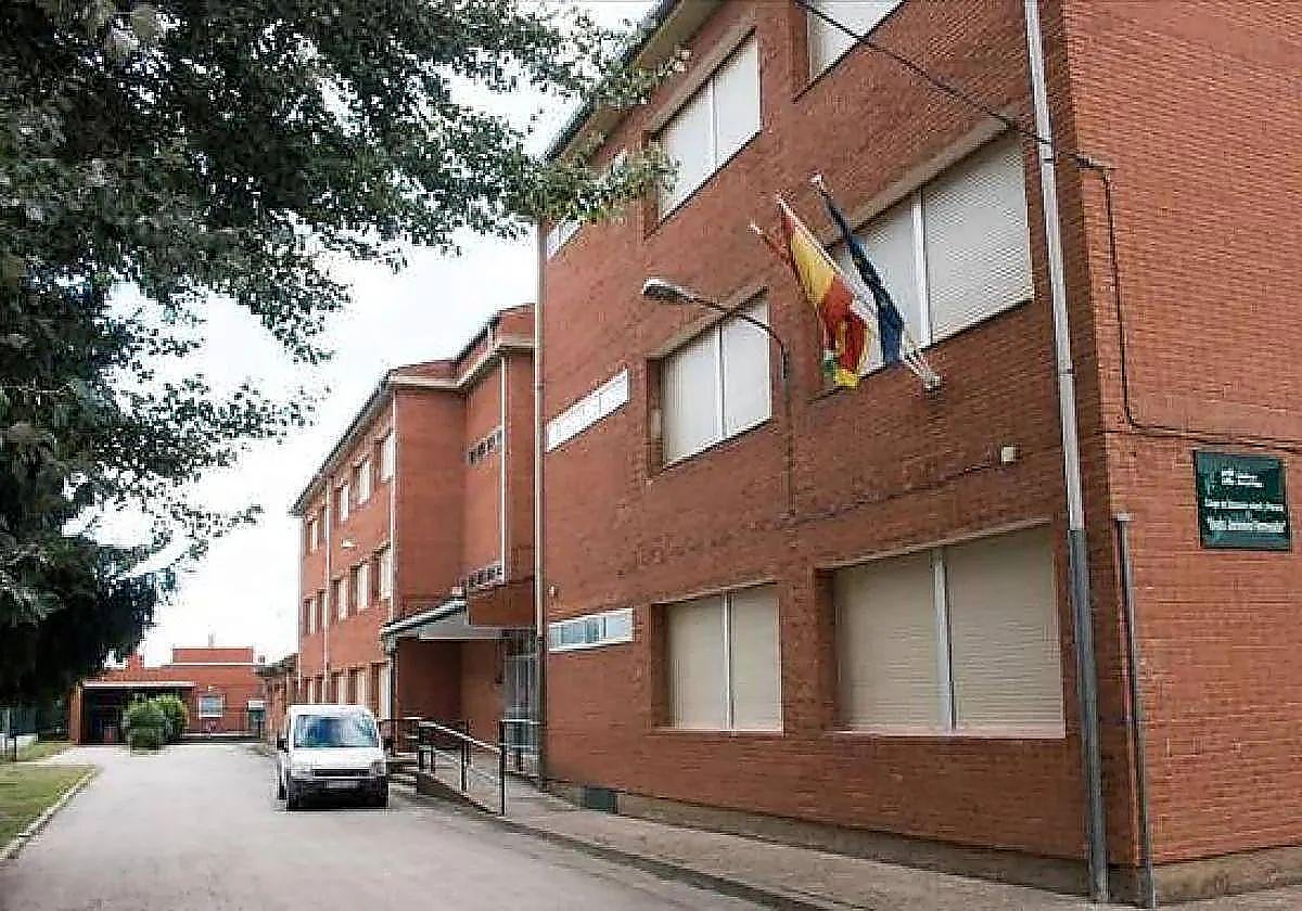 Nuevas ventanas en el colegio Jerónimo Hermosilla | La Rioja