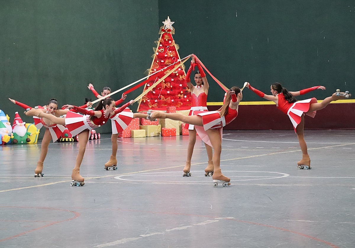 El Club Patín Alfaro ofrece este domingo una exhibición en el frontón ...