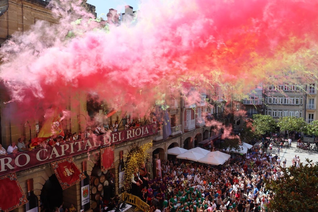 Las imágenes del disparo del cohete de las fiestas de Haro | La Rioja