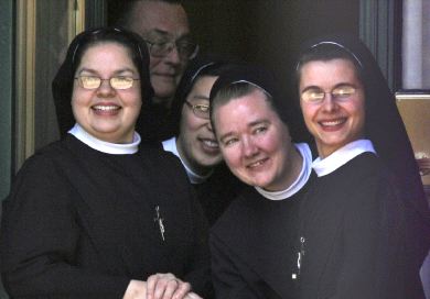 La Iglesia italiana busca a la monja más guapa | La Rioja