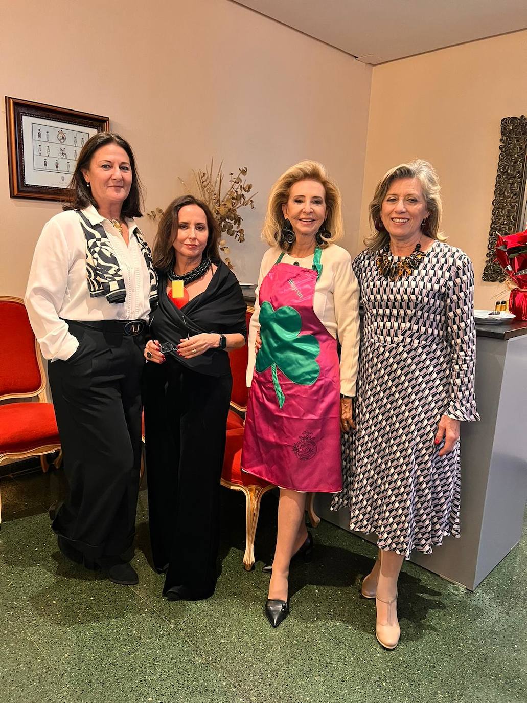 Fotos: Todos los asistentes a la copa de Navidad en Aquarium | Las ...