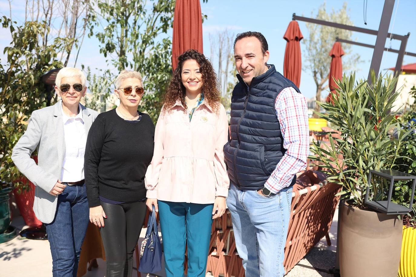 ¿Quién ocupa los balcones? La vida social se traslada a la mascletà ...