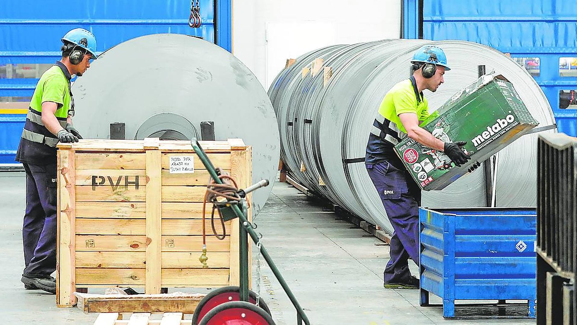 PVH y el arte de reconvertir su tecnología ante la crisis de microchips ...