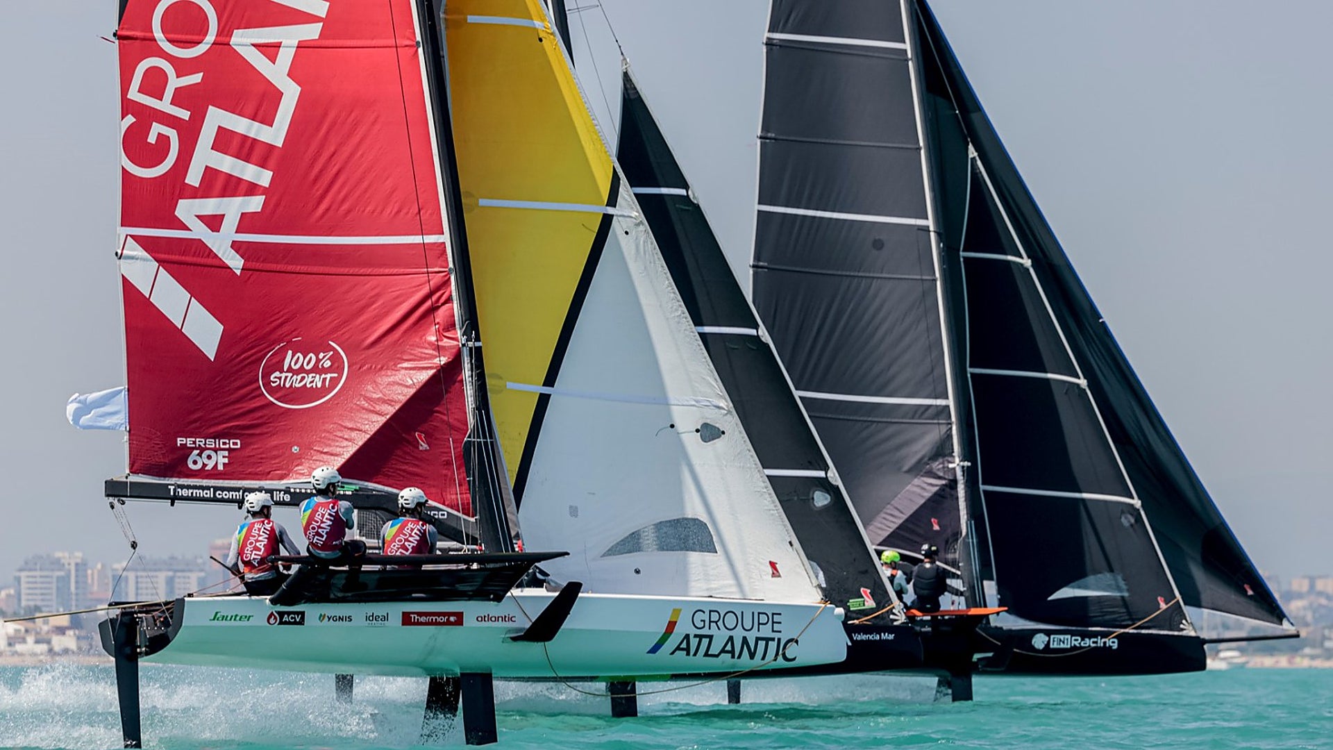 Vela en Valencia | Los 'barcos voladores' de la 69F arrancan su ...