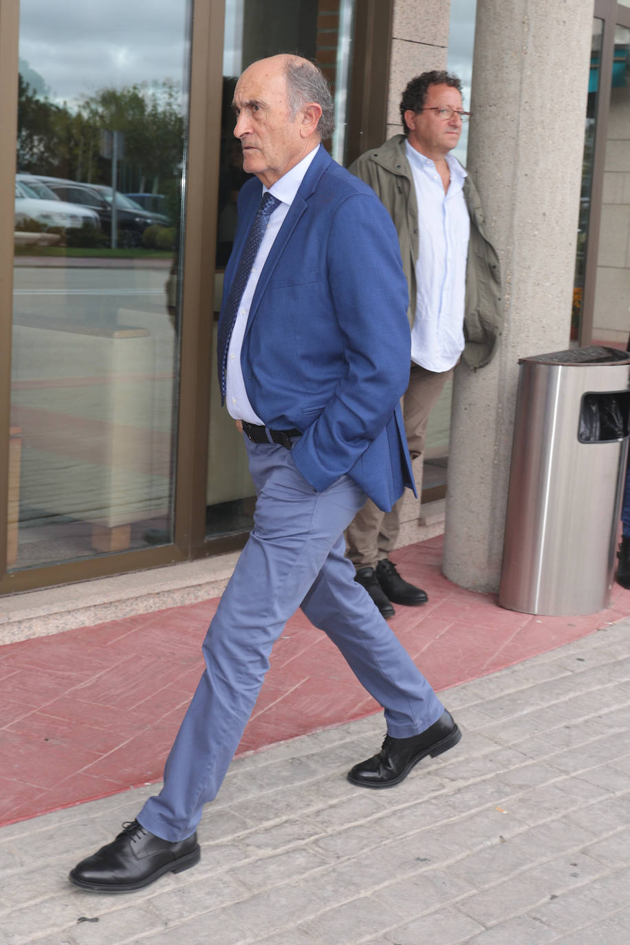 Familiares y amigos dan el último adiós a Fernando Fernández Tapias ...