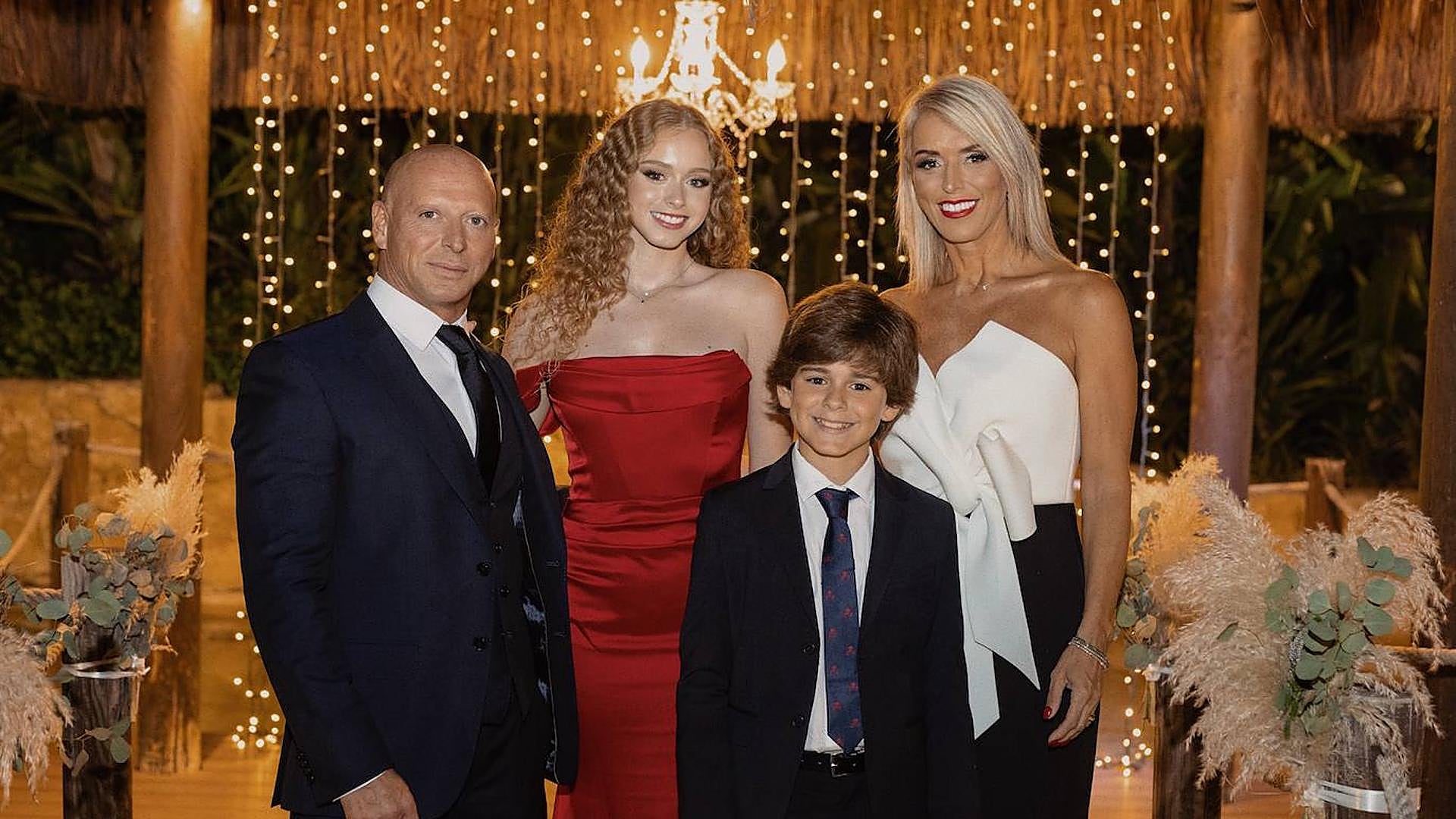 Los asistentes a la puesta de largo de Paola Frías | Las Provincias