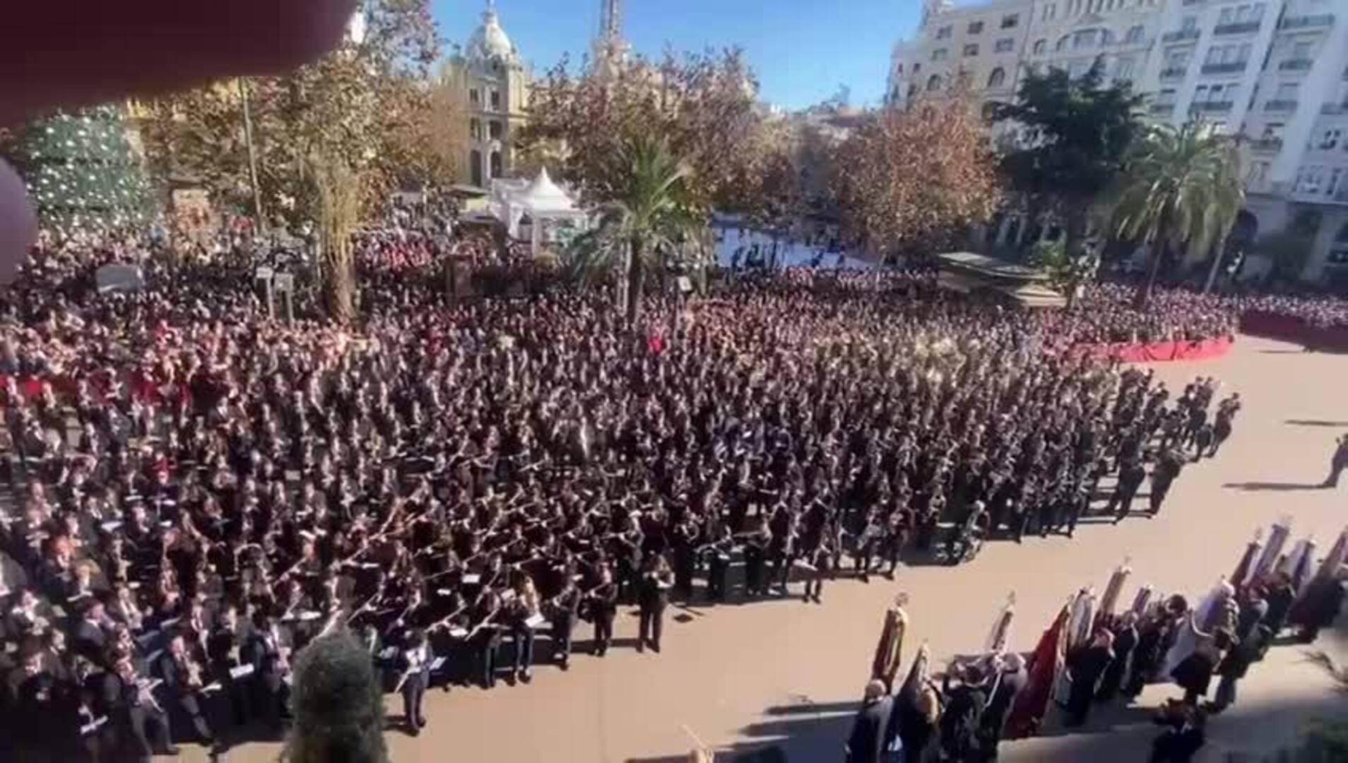 Honores musicales y el pasadoble 'El fallero' para homenajear al ...