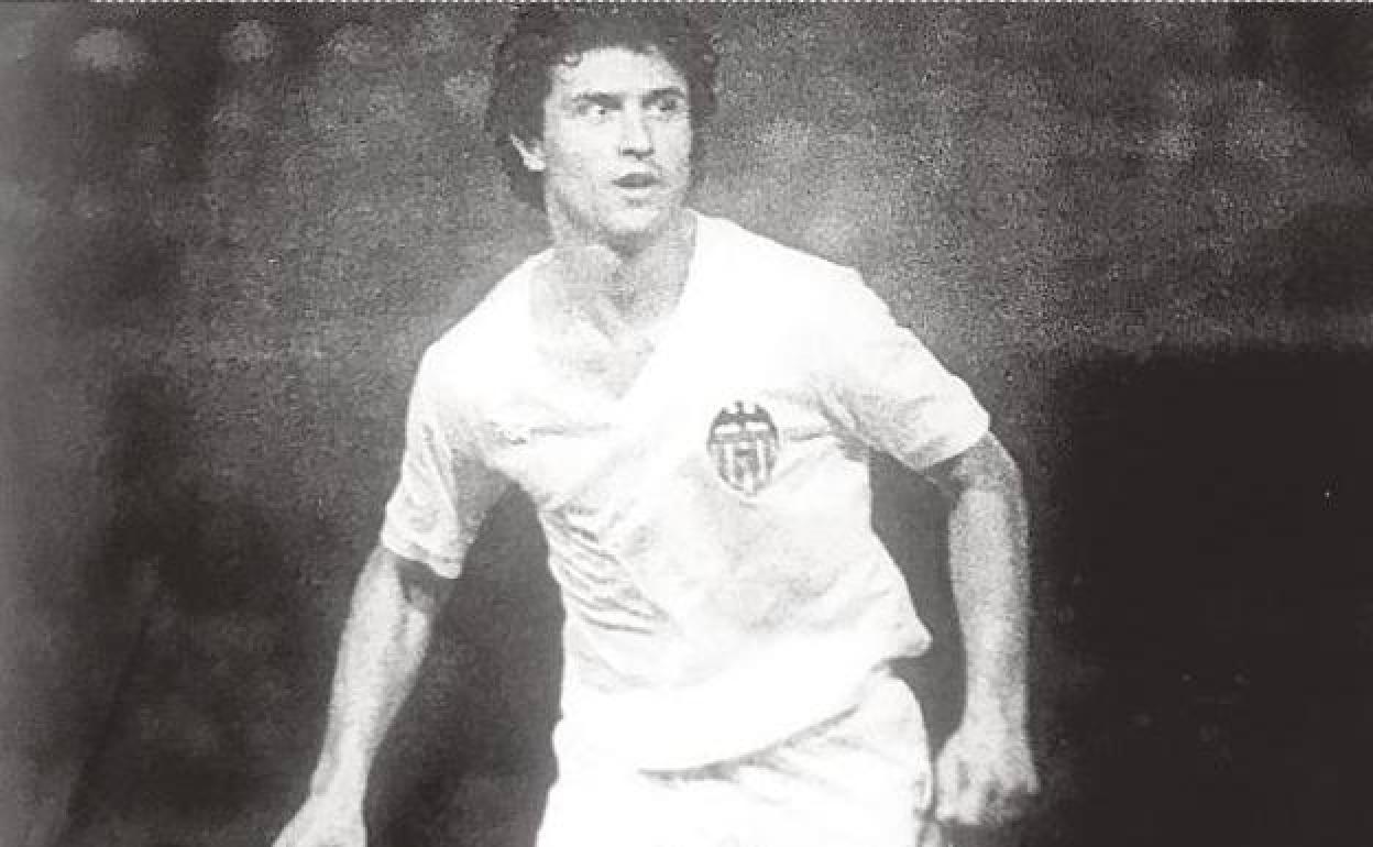 Valencia CF | Solsona ofrece un recital ante Arconada | Las Provincias