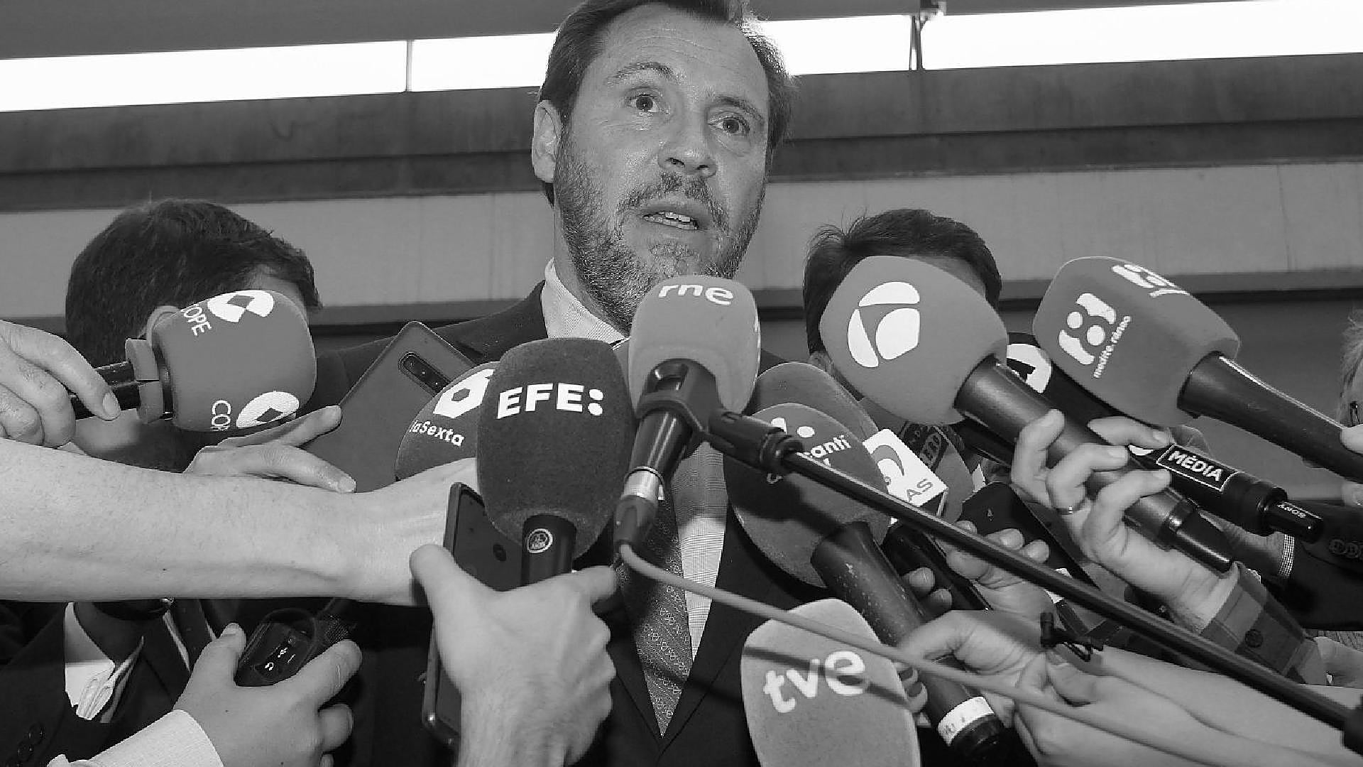 ISABEL DOMINGO: El paso de Puente | Las Provincias