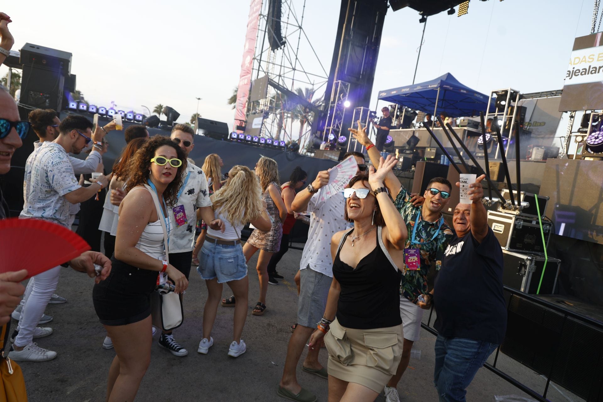 La Marina de Valencia homenajea la Ruta 90's & 2Mil | Las Provincias